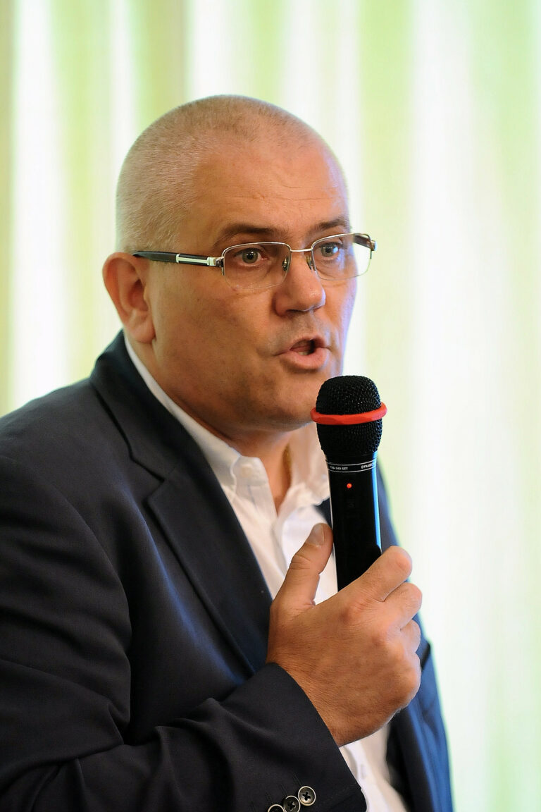 Previziuni sumbre pentru viitorul PNL. Ludovic Orban ar putea rupe ...