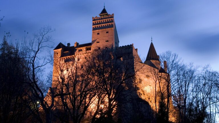 Castelul Bran, locul unde legenda și realitate se împletesc