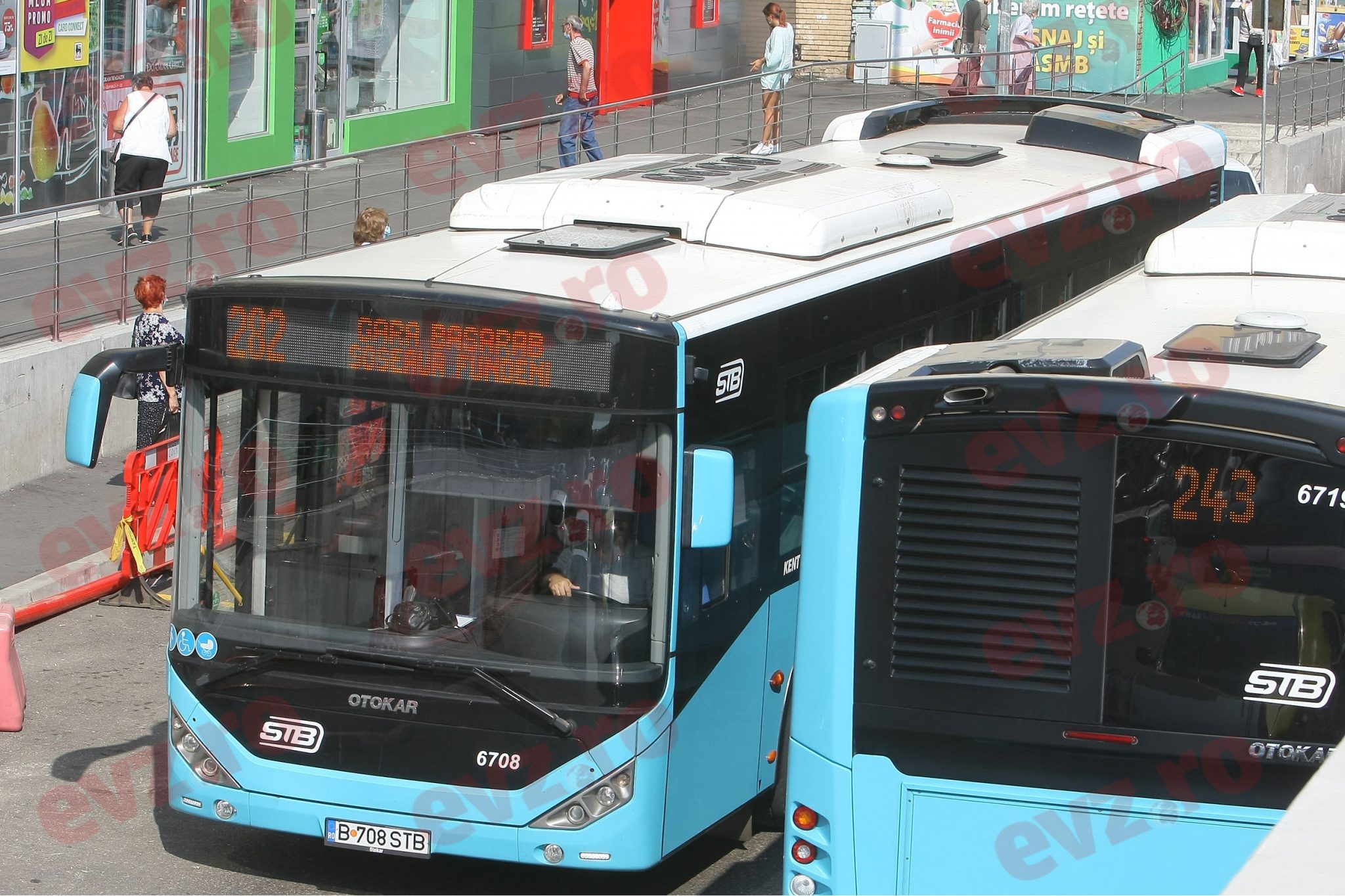 Noi linii de autobuz în București, pe timp de noapte. Traseele pe care ...