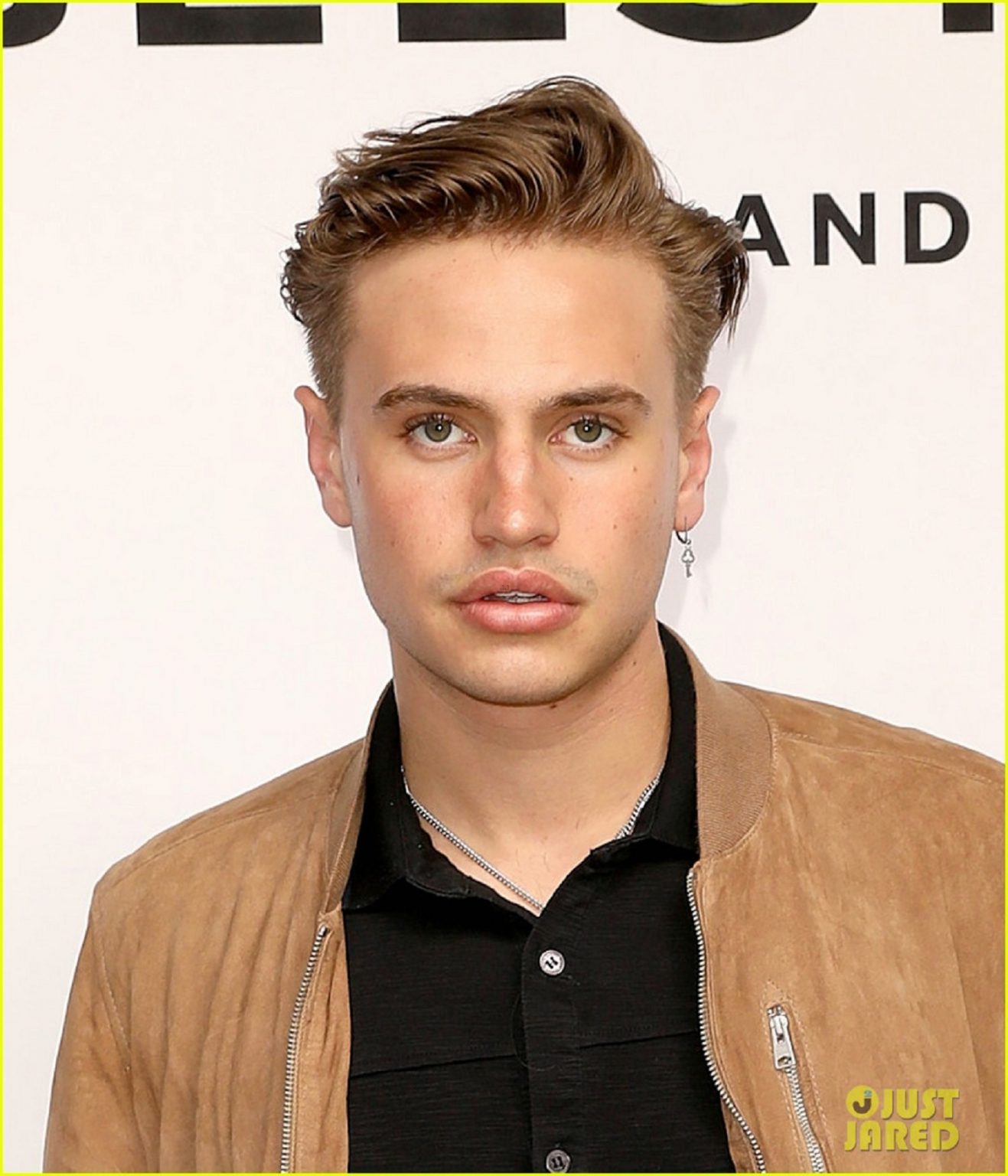 Actorul Daniel Mickelson a murit la doar 23 de ani. Vedetele de la ...