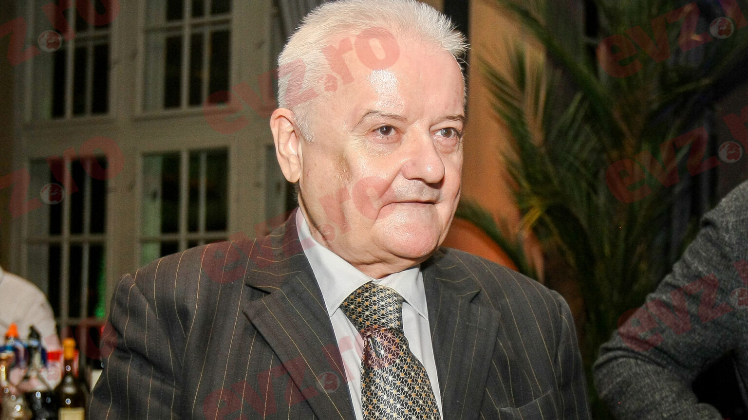 Irinel Columbeanu, în lacrimi. Surpriza de la miezul nopții