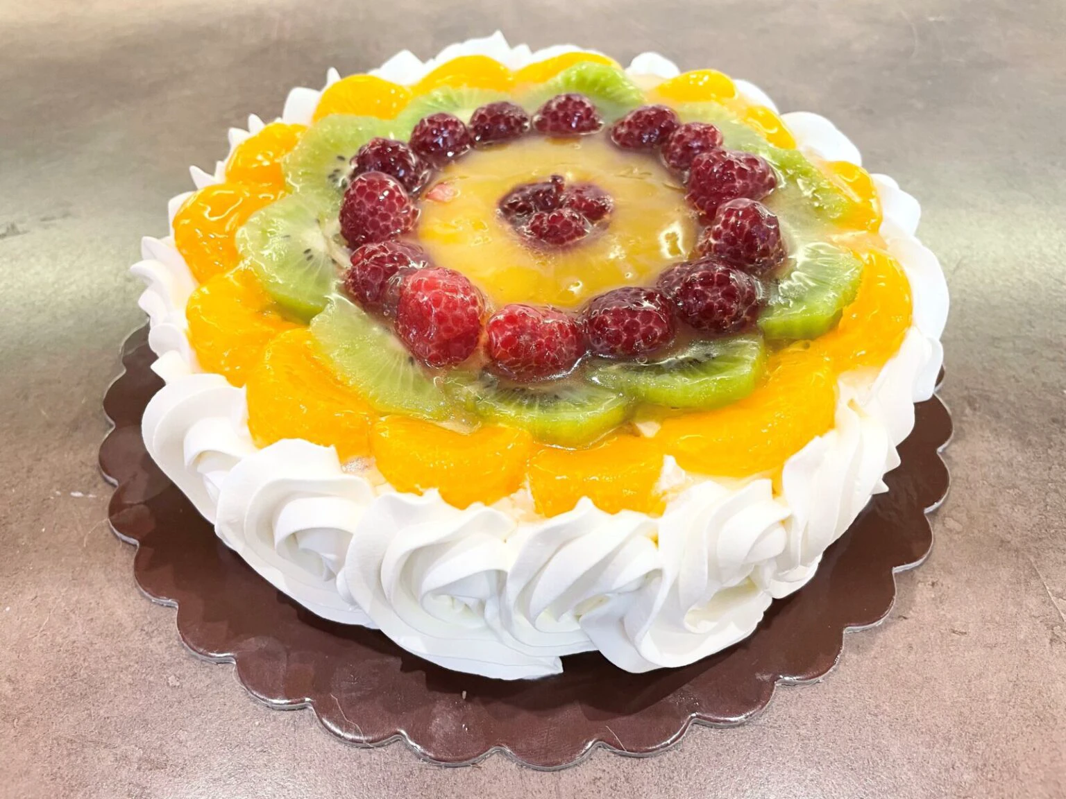 Tort diplomat cu pișcoturi. Un desert ideal pentru petrecerea de Revelion