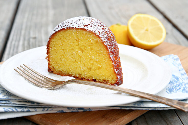 Rețetă de chec de post cu lămâie. Un desert gustos și fresh pentru ...