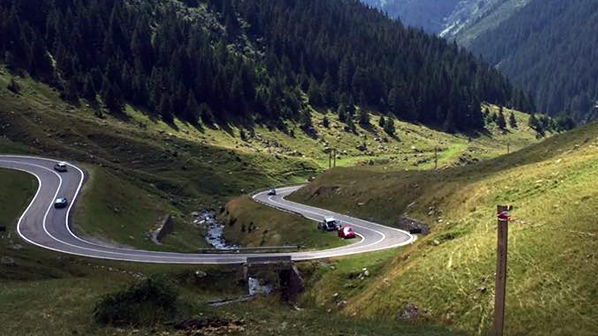 Transfăgărășanul, drumul construit de frica rușilor. 49 de ani de la ...