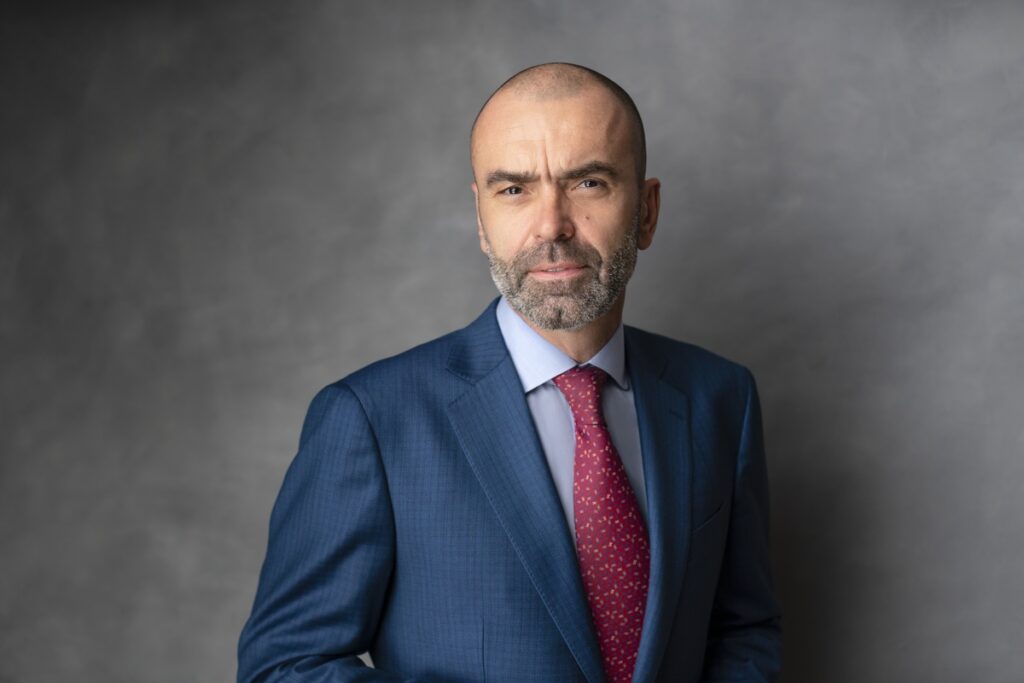 Exclusiv. Avocatul Florentin Țuca, despre provocările tinerei generații ...