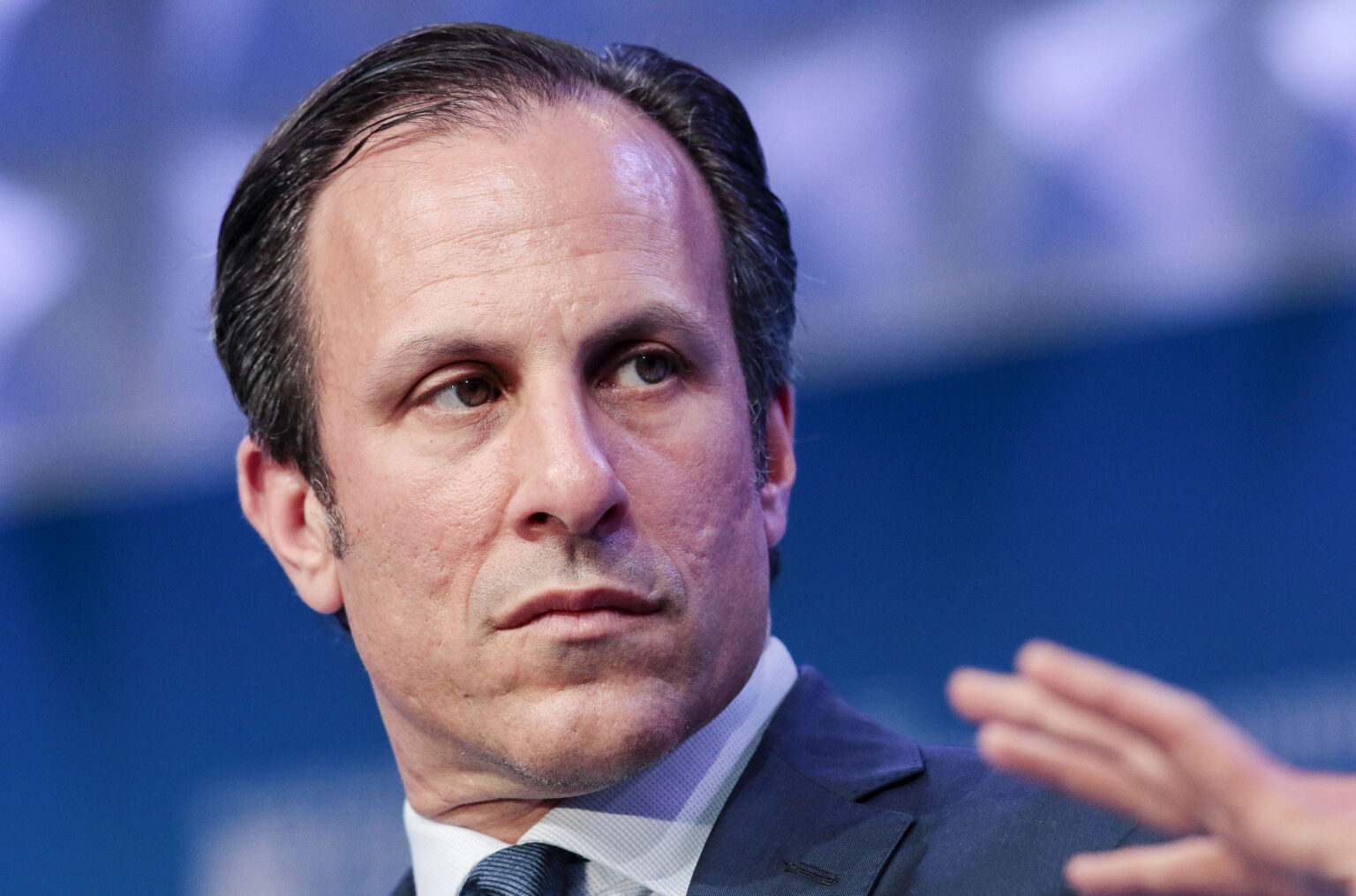 Un miliardar, sfat de aur pentru investiții. Cum faci bani