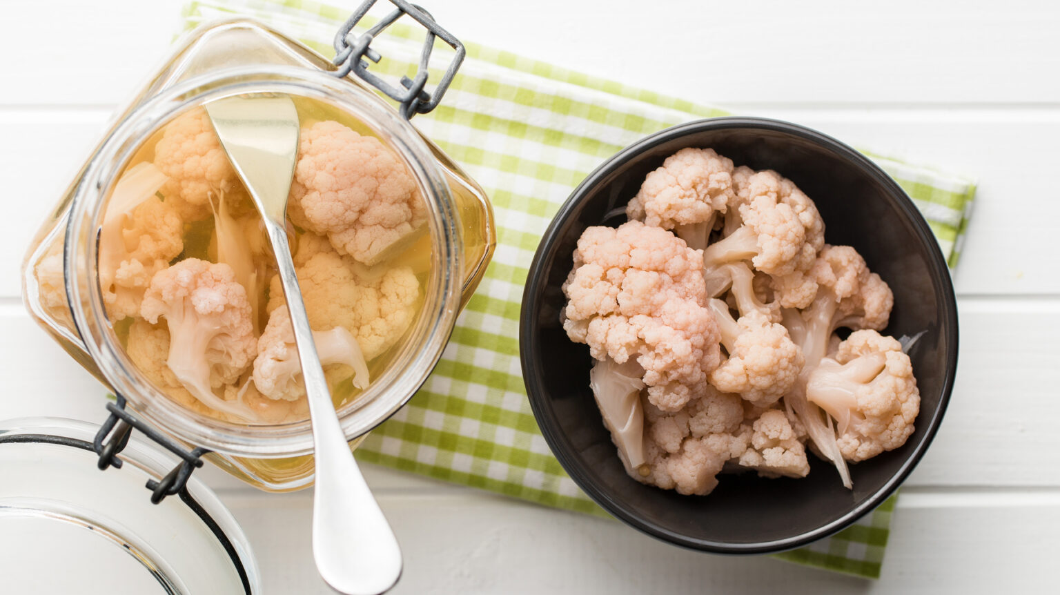 Rețetă de conopidă murată. O garnitură gustoasă pentru la iarnă