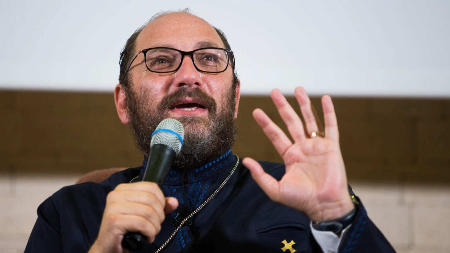 Părintele Necula despre momentele grele din viață și felul în care poți ...