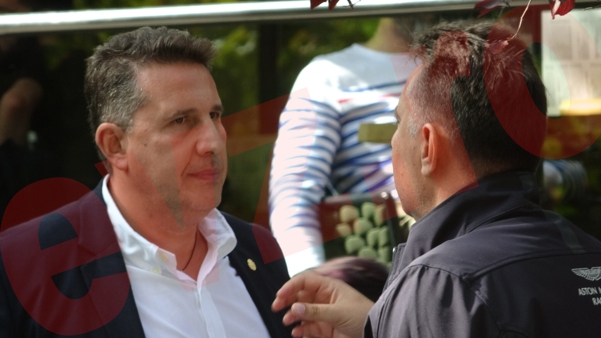 Exclusiv. Întâlnire bombă în zona de lux a Capitalei. Mâna dreaptă a ...