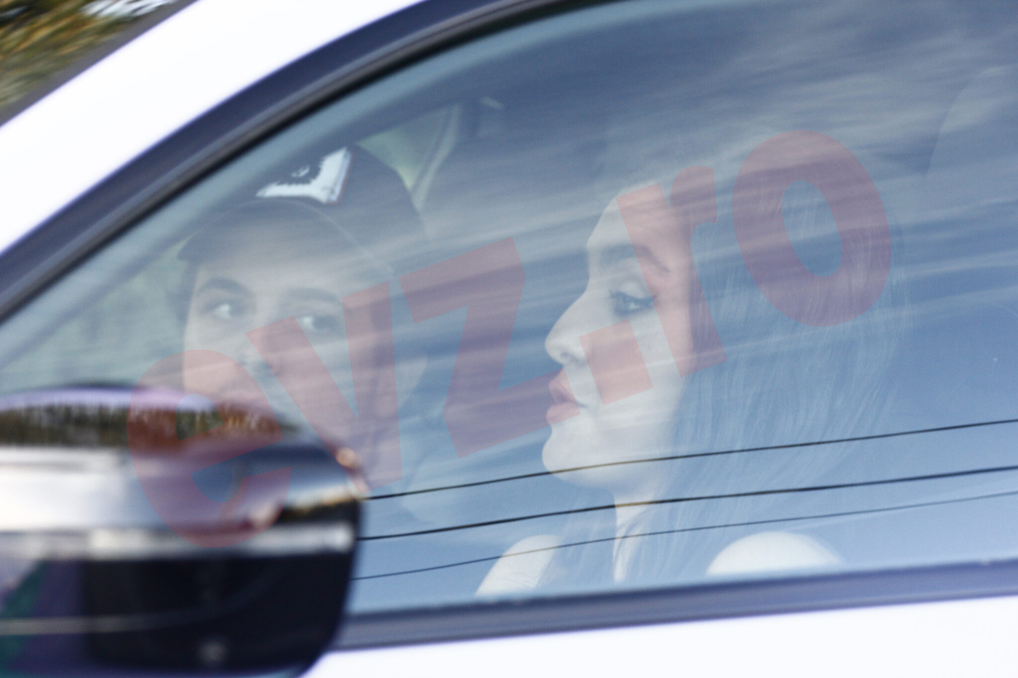 Alexia Eram își testează noua mașină