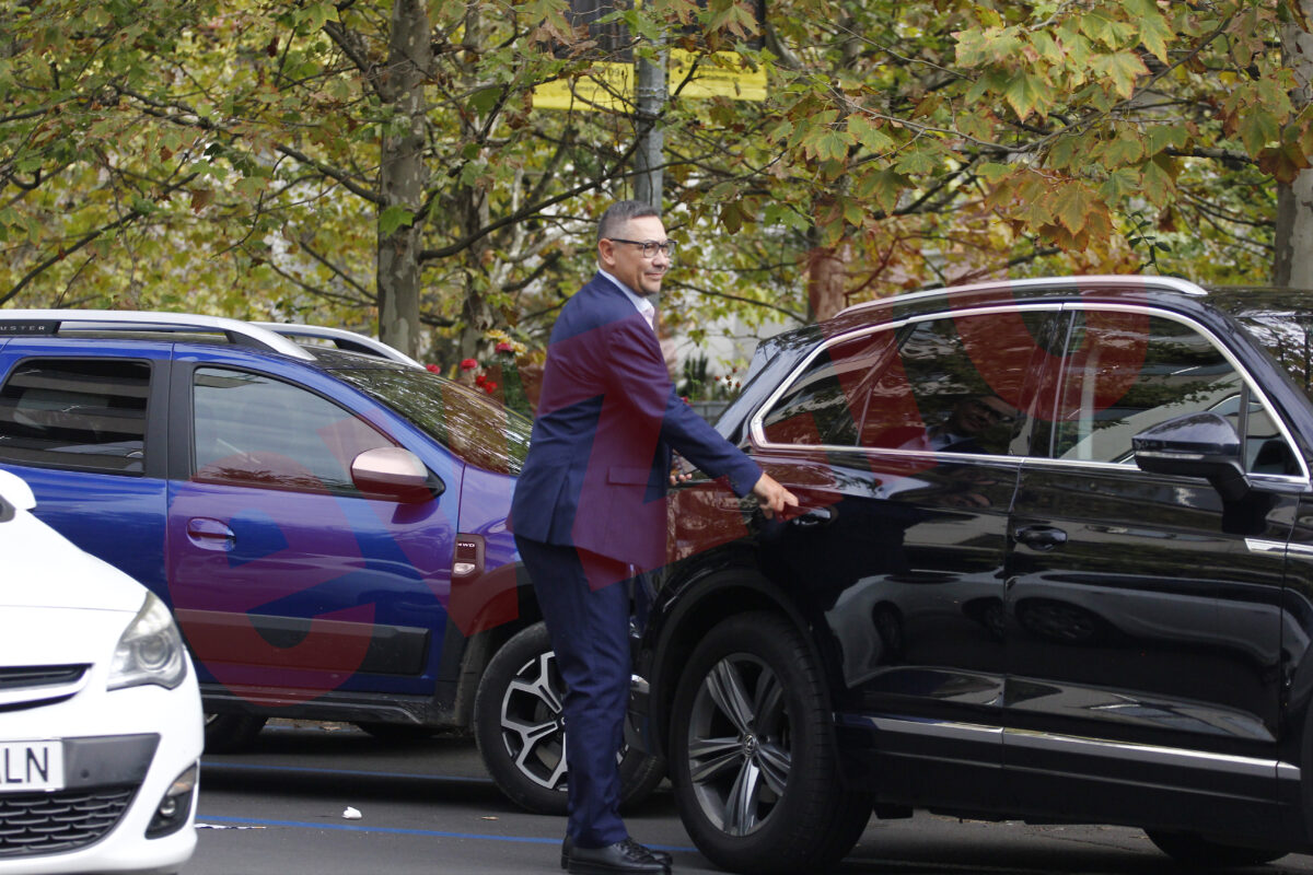 Ponta și fostul său consilier, la o șuetă în Primăverii