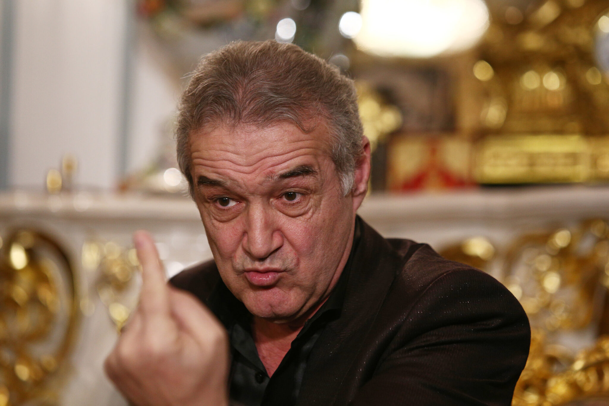 Gigi Becali, despre Victor Ponta: Spune lumea că e trădător