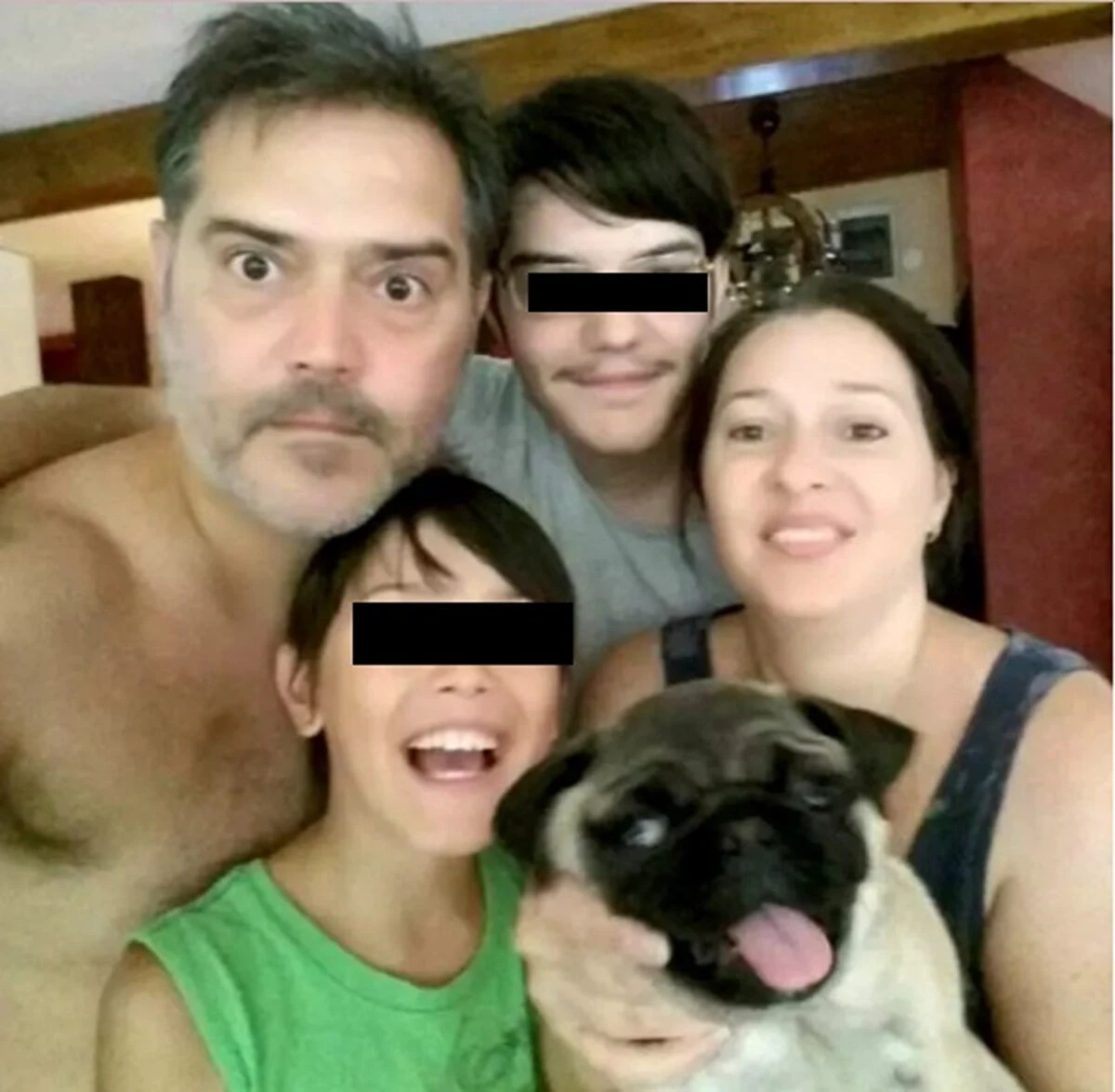 Adevărata soție a primarului Vasile din Las Fierbinți. A ținut-o ...