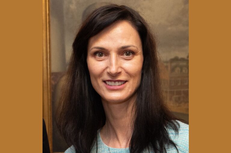 Maria Gabriel și-a retras oficial candidatura la funcția de premier