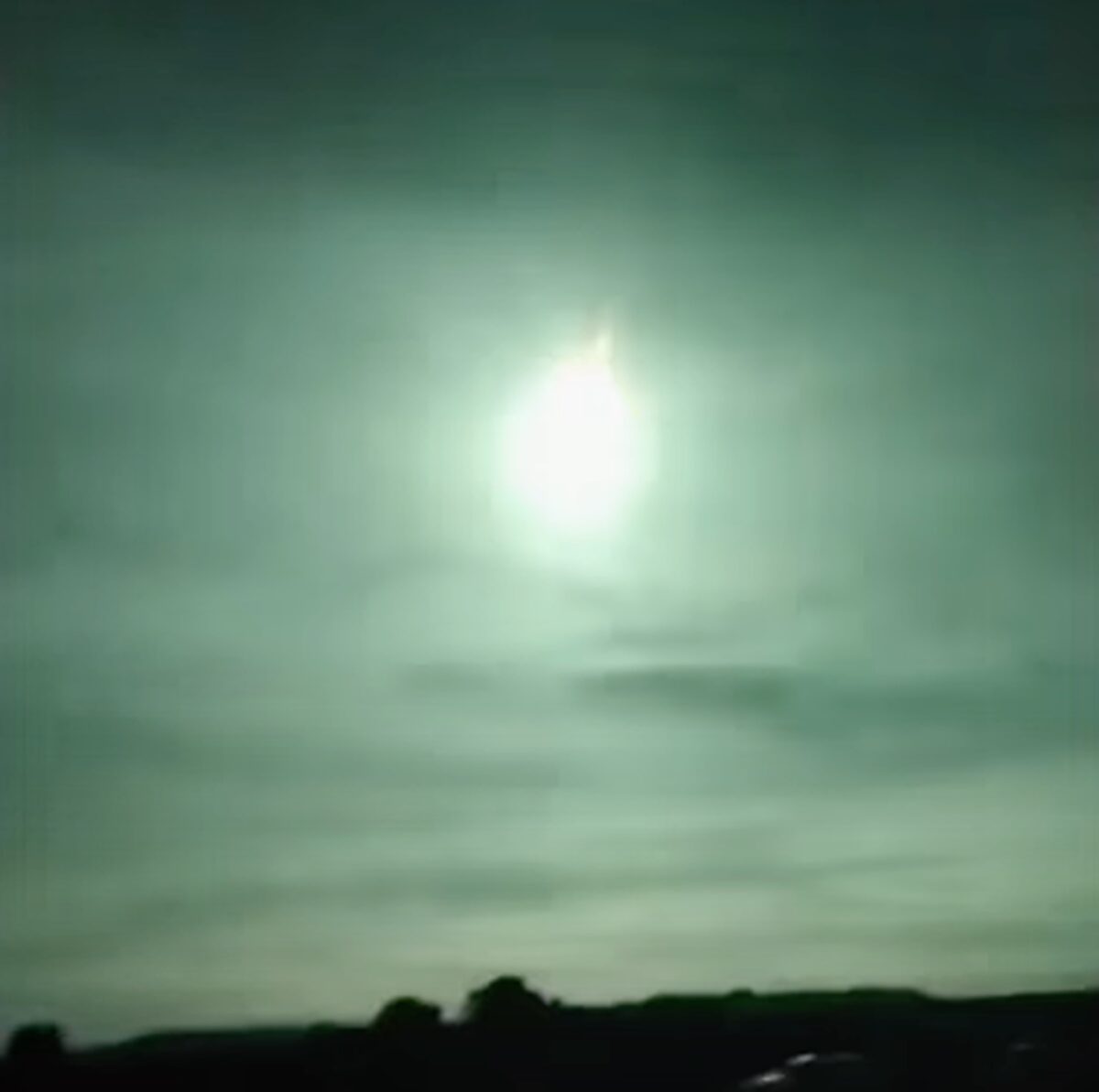 Un asteroid a creat o minge de foc verde deasupra Filipinelor