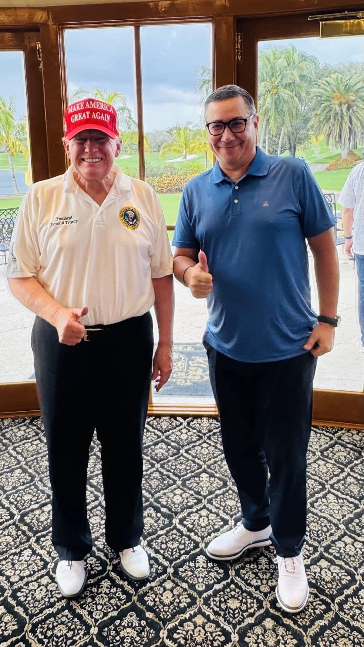 Victor Ponta, o NOUĂ POZĂ cu Donald Trump. Diversiunea lansată de ...