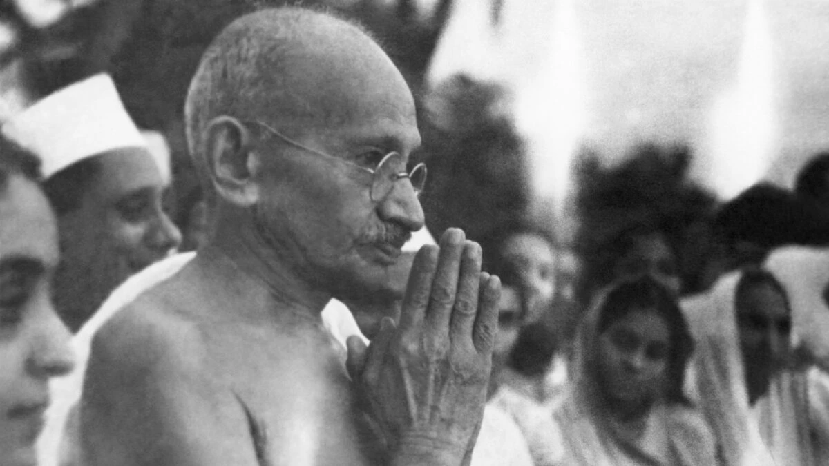 Mahatma Gandhi, omul care a demonstrat că non-violența învinge opresiunea