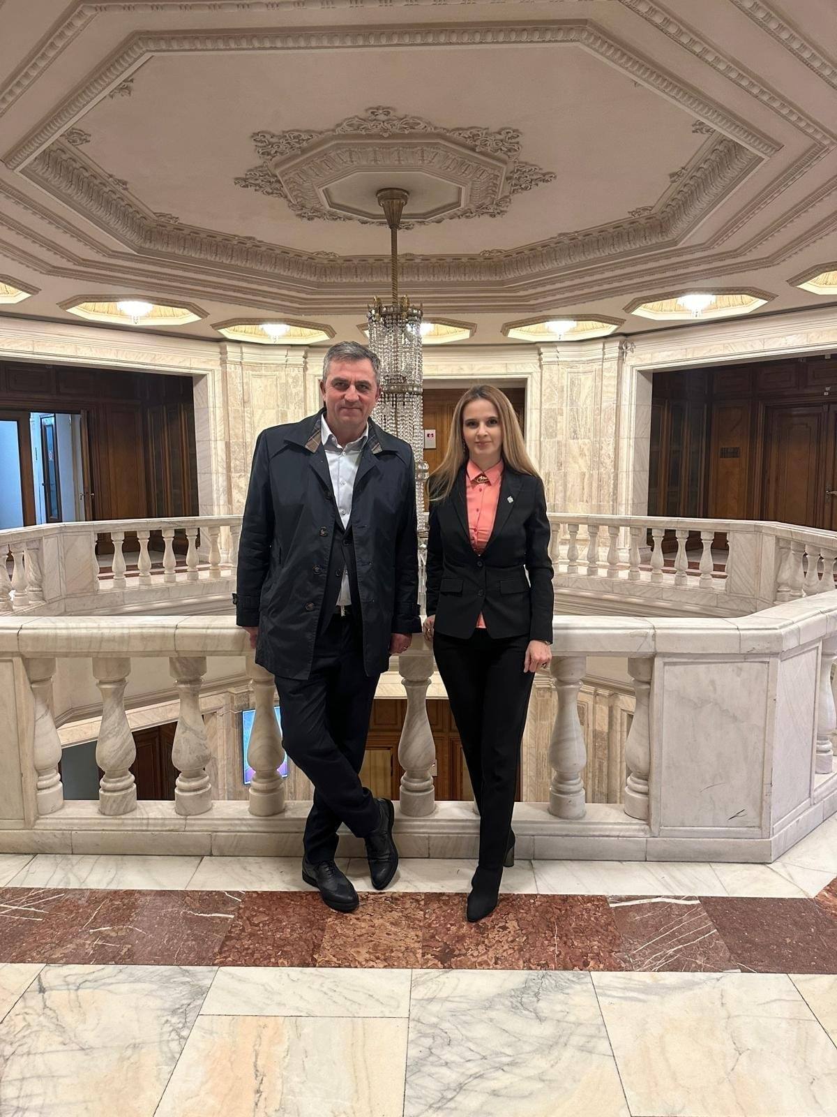 Scandal în POT. Au fost excluși doi deputați pentru că ar fi instigat ...