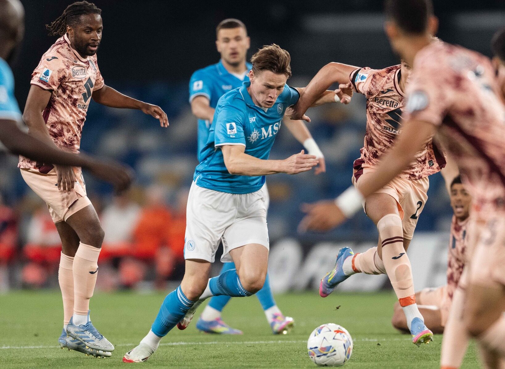 Serie A: Napoli a învins AS Roma, scor 1-0. Neres, vedeta serii