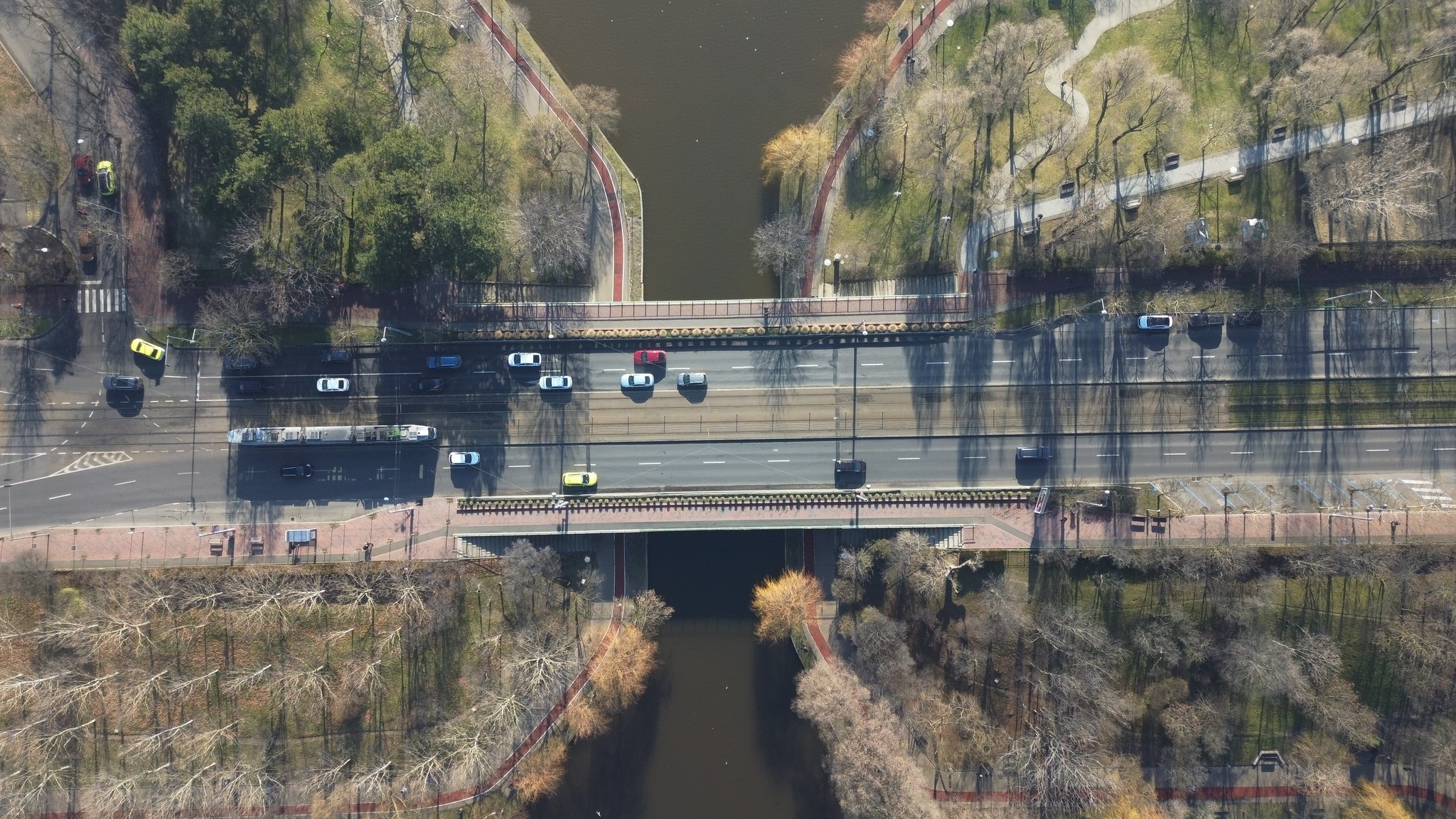 Cine se află în spatele retrocedării celor 12 hectare din Parcul IOR ...