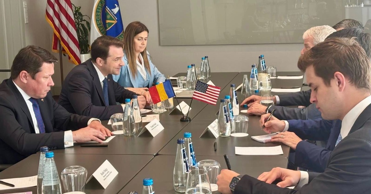 Sebastian Burduja, la summitul de la Varșovia.