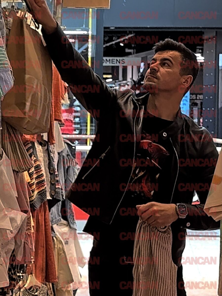 Ce preocupări are Adrian Alexandrov în lipsa Elenei Udrea. A fost surprins într-o situație ...