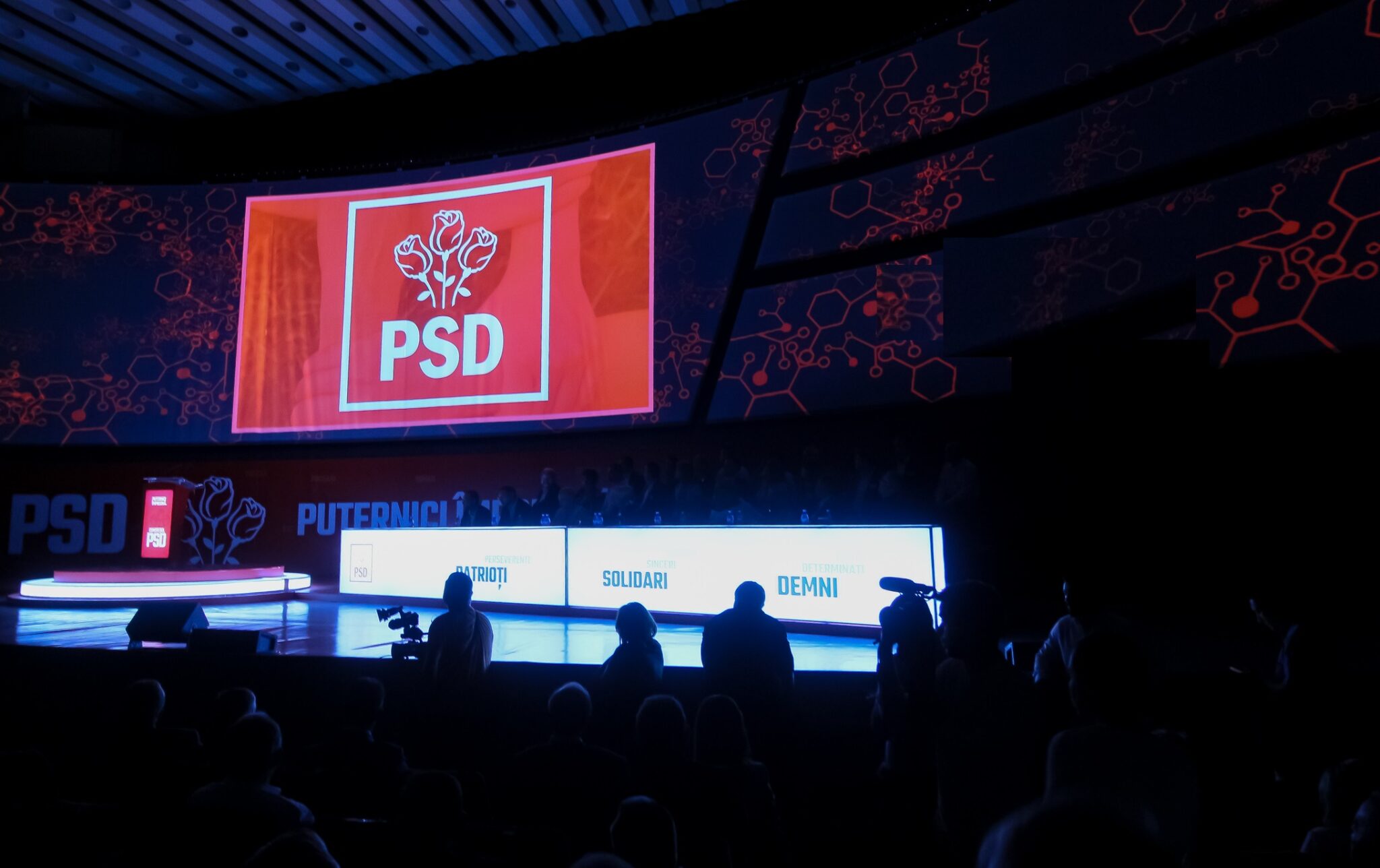 Titus Corlăţean avertizează: PSD riscă să devină un partid balama