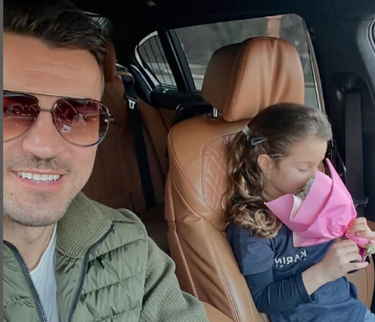 Adrian Alexandrov, alături de fiica sa la serbarea finalului de an școlar. Elena Udrea, marea ...