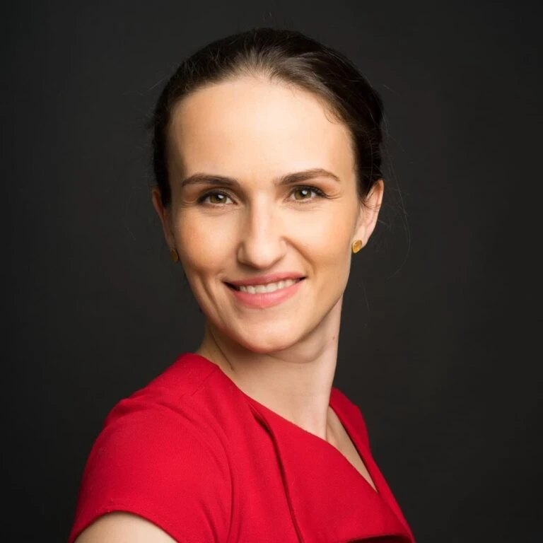 Guvernul Bolojan. Cine este Oana Țoiu, propusă ministru al Afacerilor ...