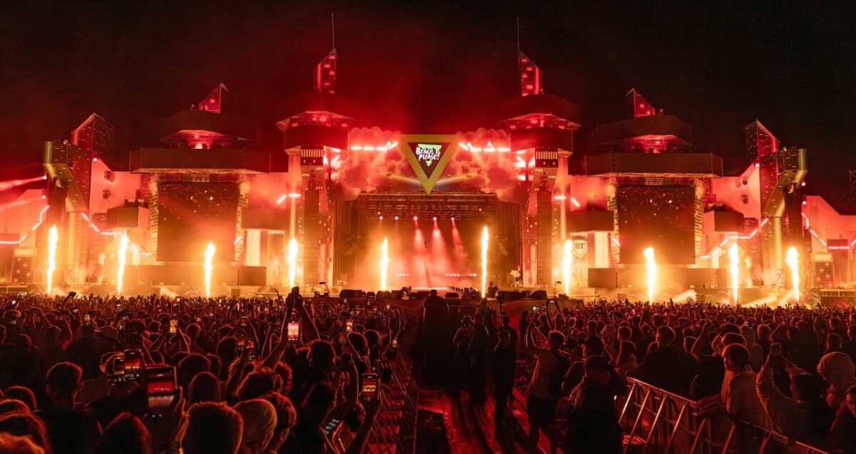 Jandarmeria amendează artișiti. Scandal după „Beach, Please!”