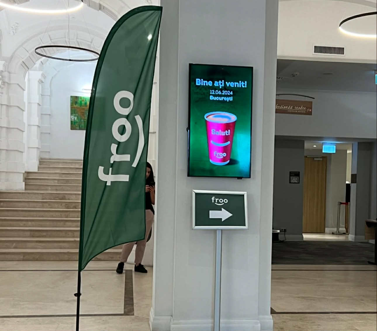 O nouă rețea de magazine se extinde agresiv în România. Cât a investit