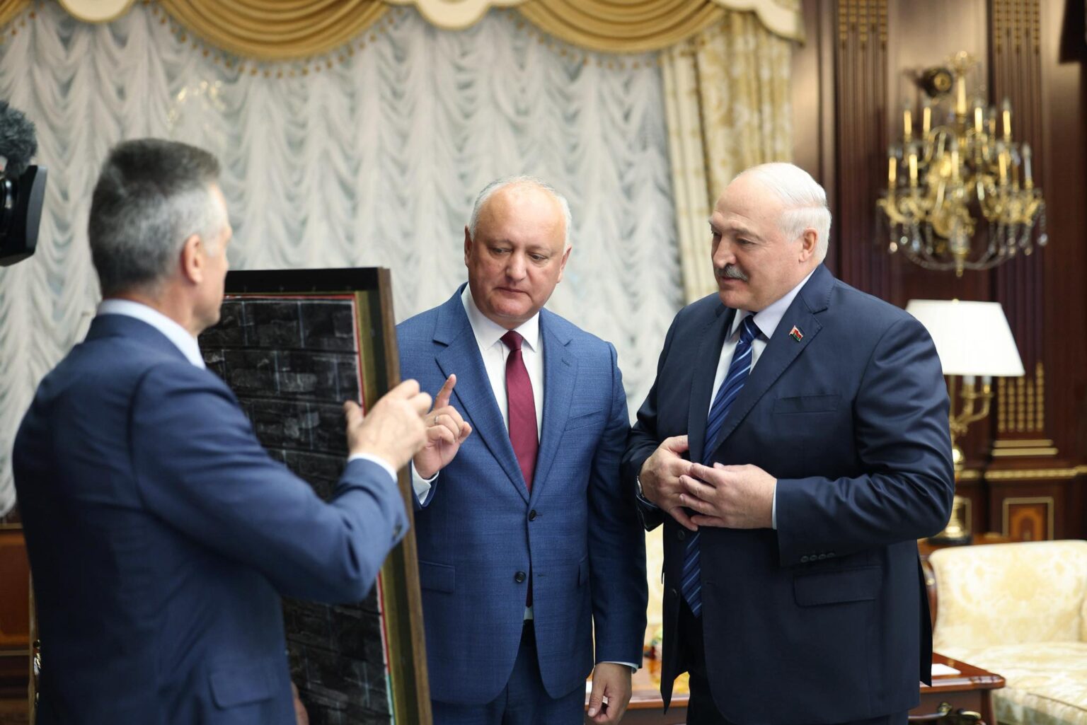 Igor Dodon, din nou în Belarus. Lukașenko: „Ești viu!”