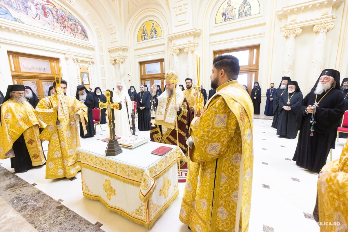 Sfântul Sinod a aprobat canonizarea a 16 femei cu un trecut remarcabil