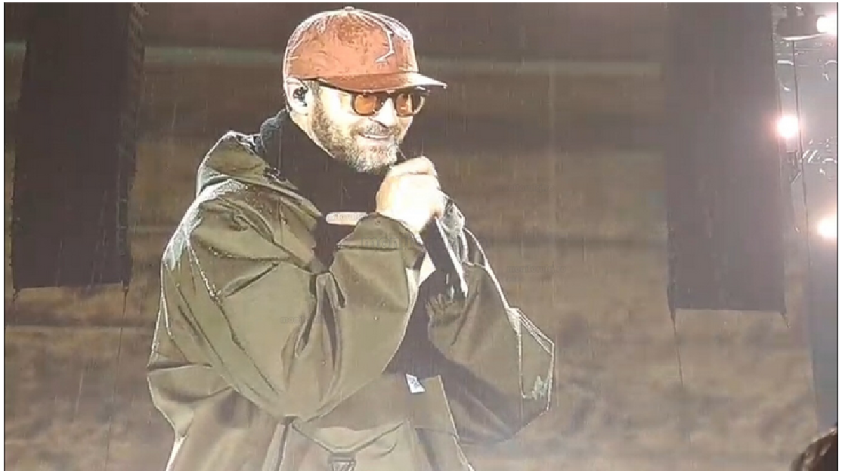 Show-ul lui Justin Timberlake, sabotat de ploaie. Mii de fani în noroi ...
