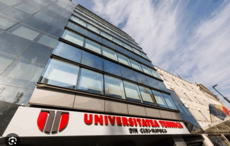 Peste 100 de candidați admiși cu media 10 la Automatică și Calculatoare ...