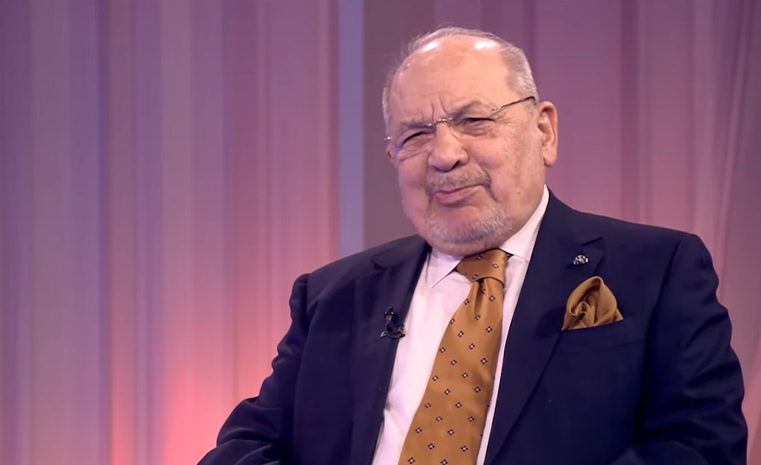 Cum a încercat CIA să-l recruteze pe ambasadorul Ioan Donca. I-au ...