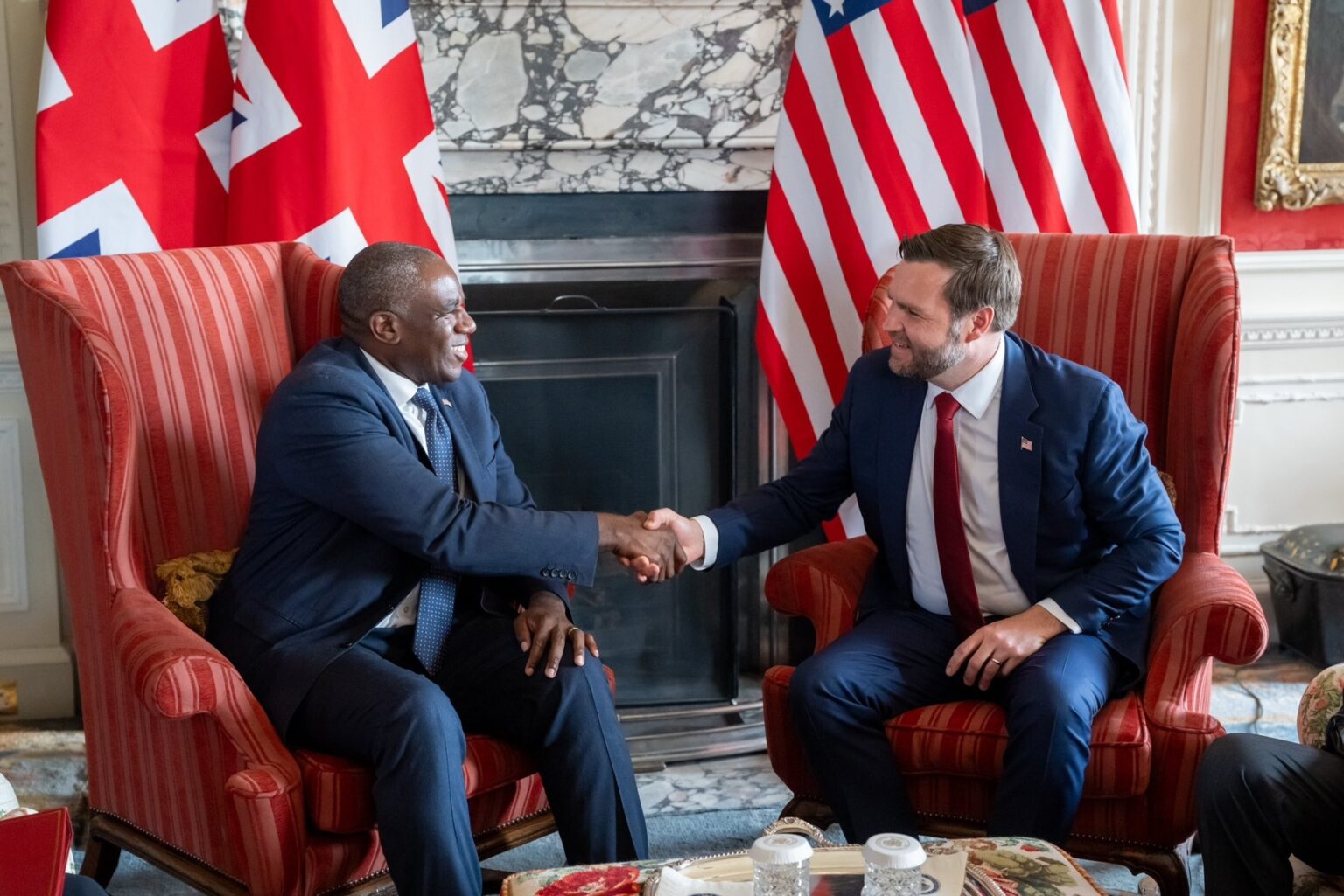 Războiul din Ucraina, discutat de JD Vance și David Lammy, înainte de ...