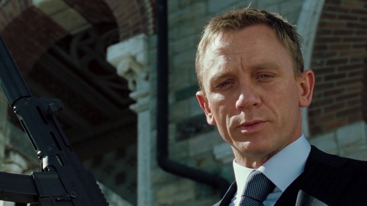 Bătălia pentru 009, James Bond, chemat în instanță