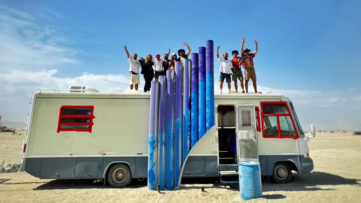 Naiul moldovenesc cucerește deșertul Nevada. Moldova debutează la ...