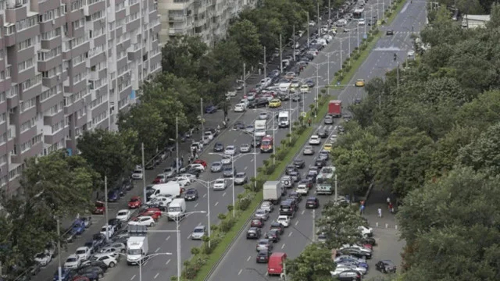Scandal în trafic. Un bărbat a agresat un șofer străin și un tânăr de ...