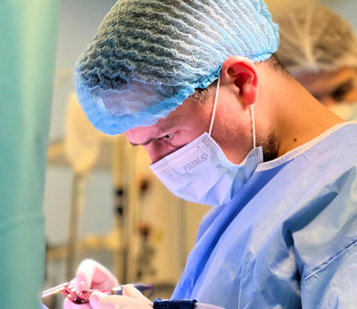 Neurochirurgul Iustinian Simion: Statul prelungit pe scaun poate afecta ...