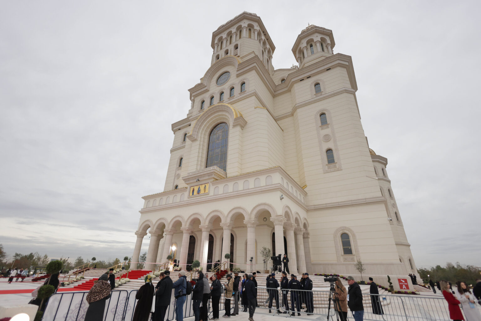 Radu Burnete, despre Catedrala Națională: În ciuda corupției, România a ...