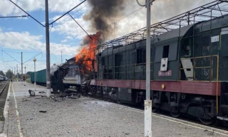 Imagini din TRENUL GROAZEI. În ce condiții INUMANE au călătorit sute de ...