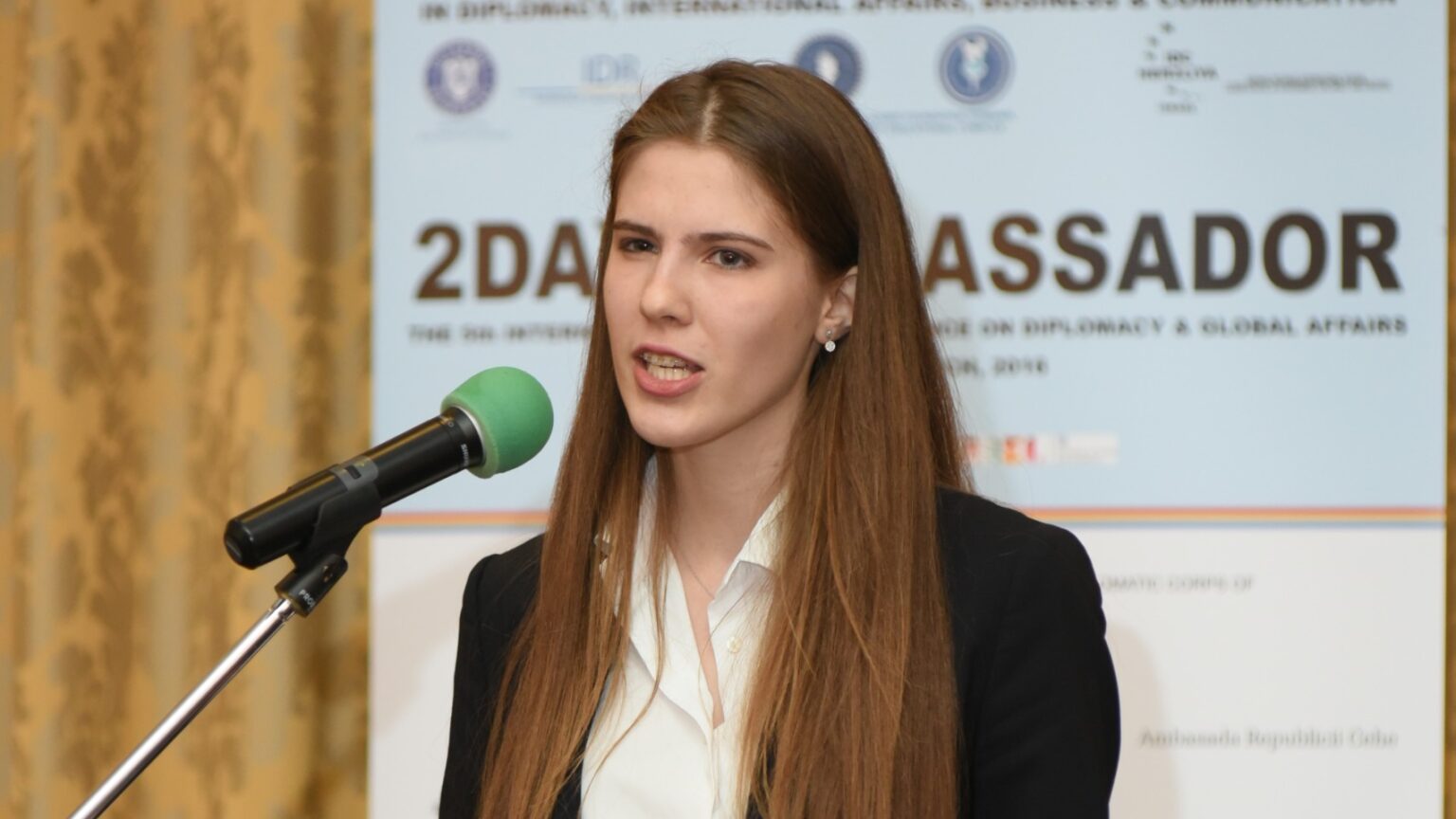 O absolventă a Complexului Educațional Laude-Reut, inclusă în Forbes ...