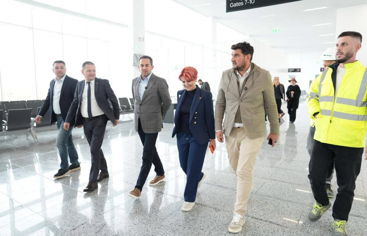 Cel mai mare terminal regional din România, finalizat. Poarta aeriană a ...