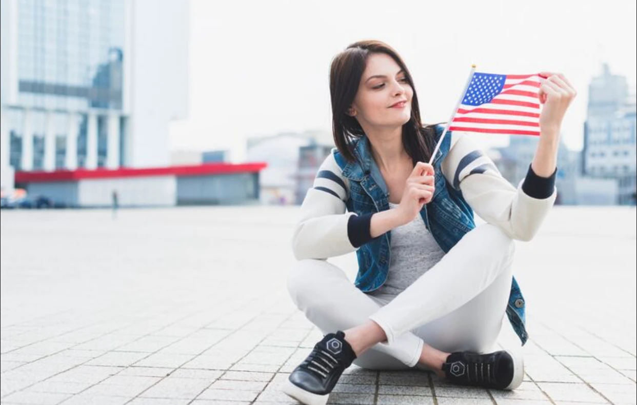 Liceenii români ar putea studia din nou în SUA. Ministerul Educației va relua negocierile pentru ...