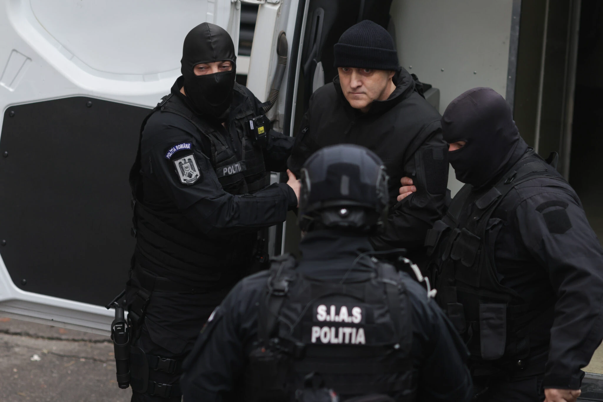 Horațiu Potra, fiul și nepotul său, rămân în arest pentru 30 de zile ...