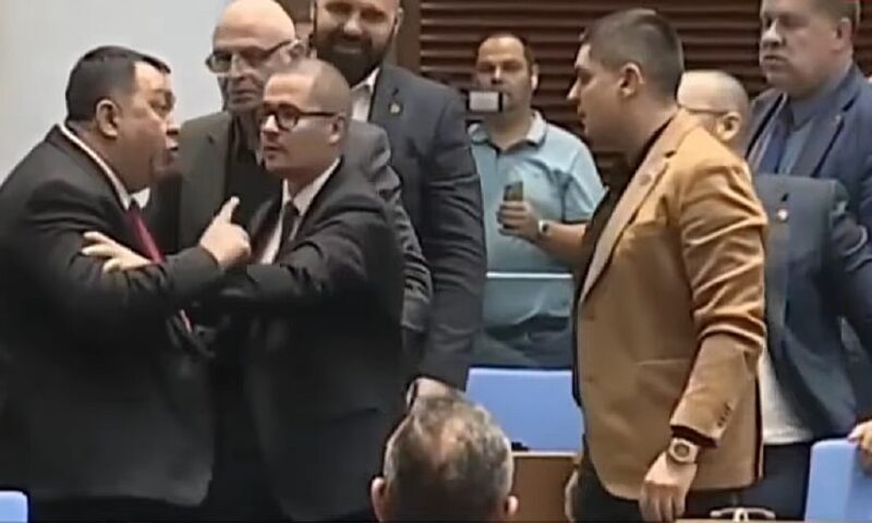 Un nou scandal pe scena politică. Partidul POT trimite în Parlament o ...