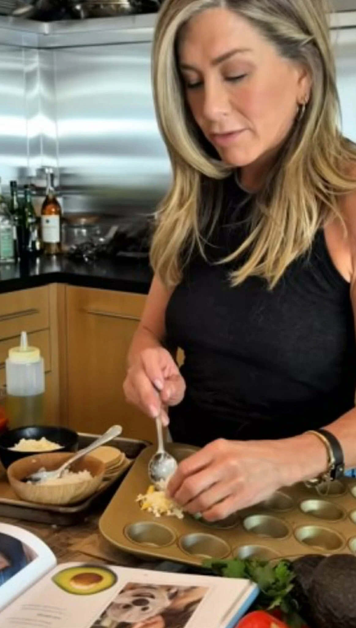 Ce gătesc vedetele de Crăciun. Meniul lor i-a inspirat pe fani