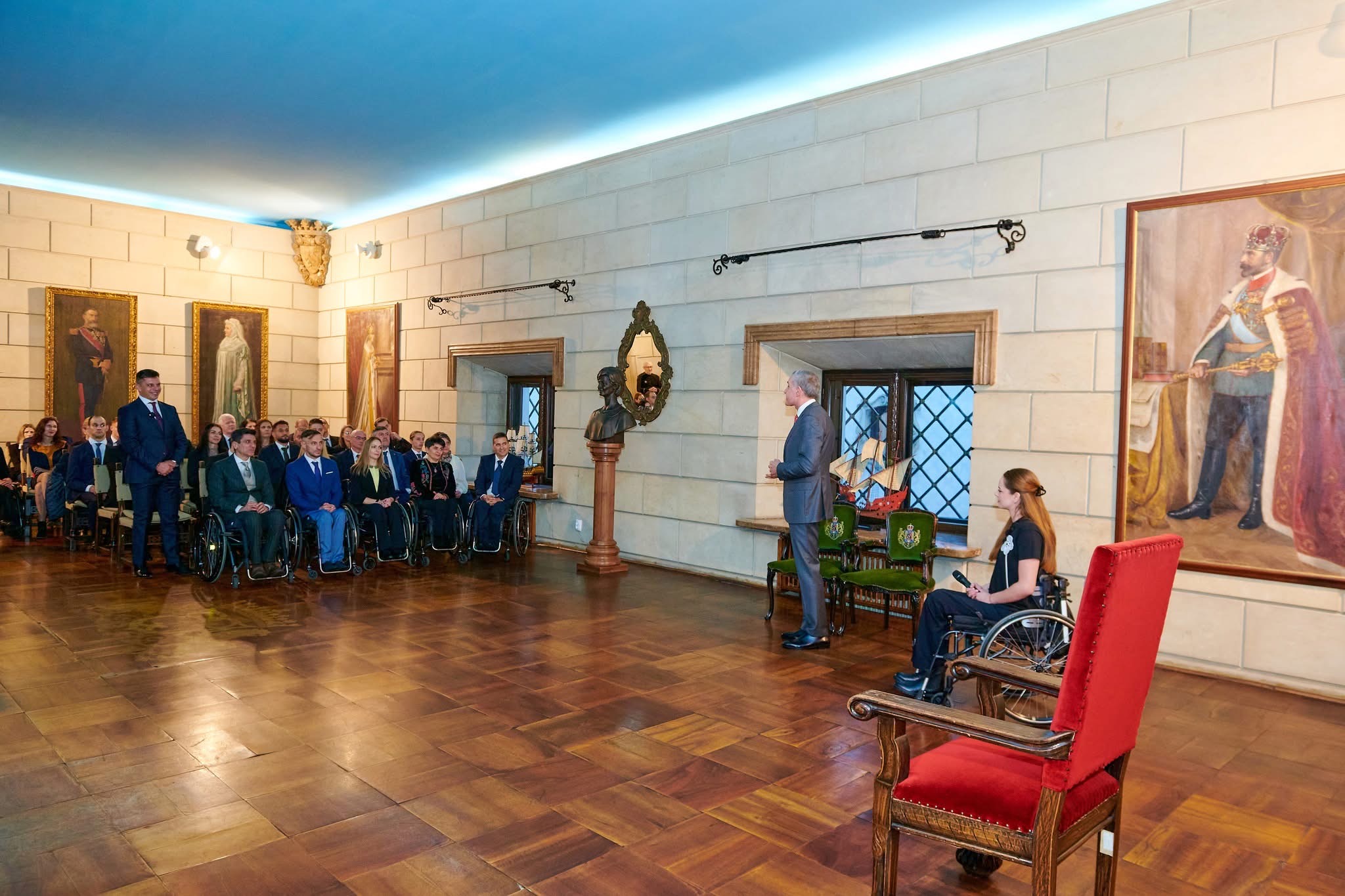 Porțile Palatului li s-au deschis. Sportivii au fost primiți de ...